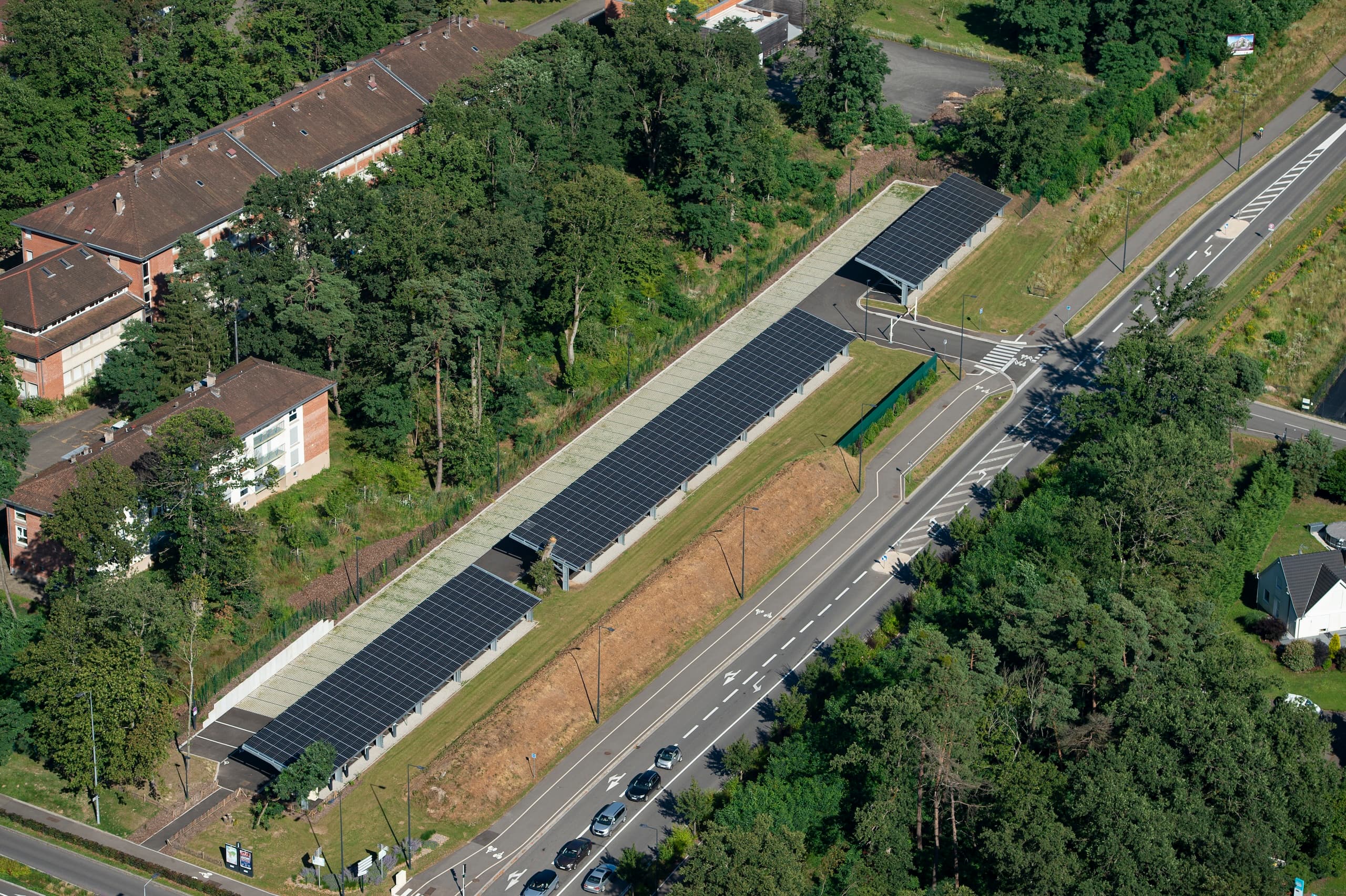 Aménagement d’un parking public et installation d’une production d ...
